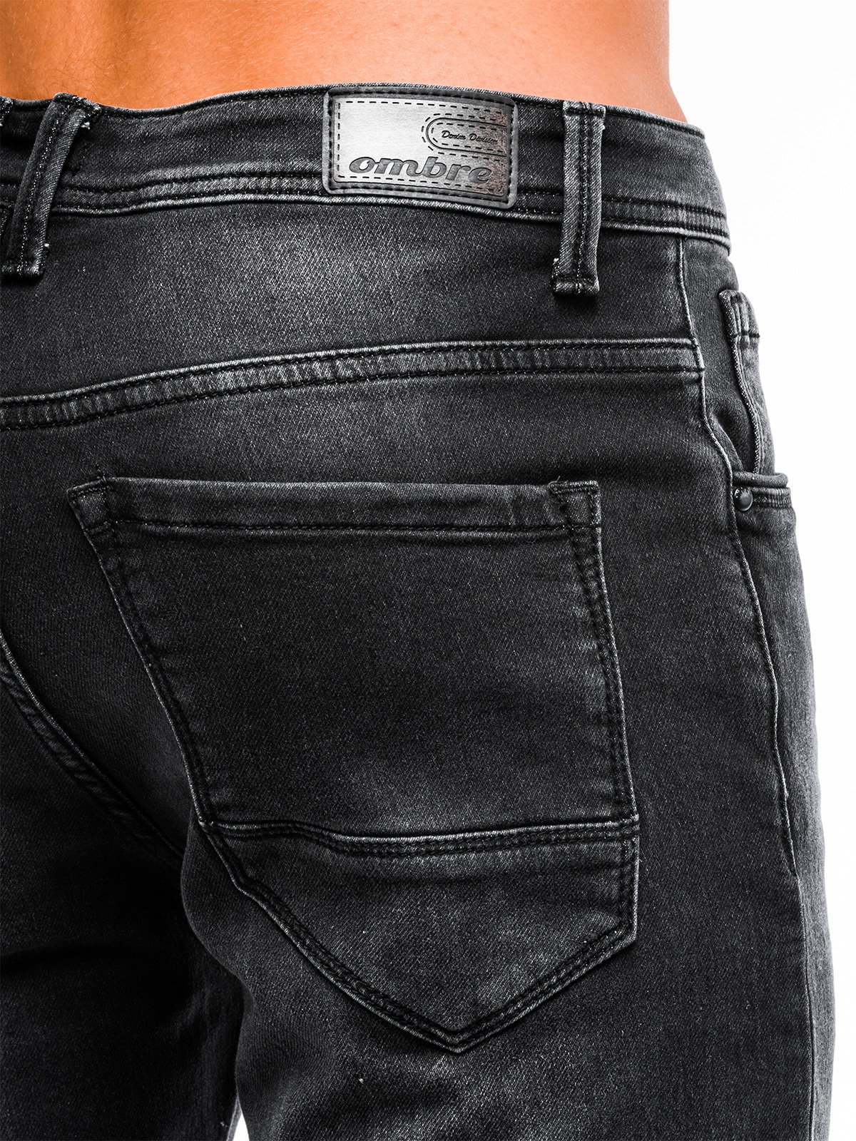 Мъжки дънки P864 - черни - купи онлайн в Alexis.bg